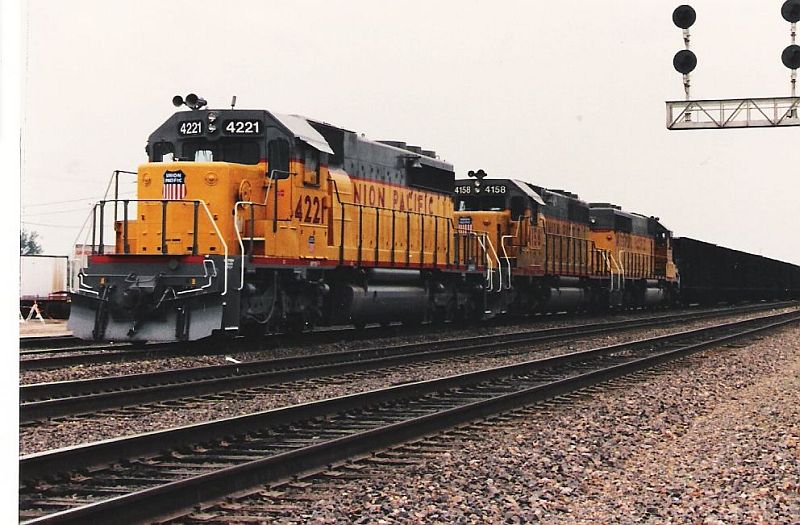 SD 40-2 4221
